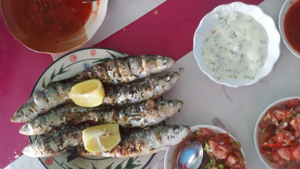 ปลาซาร์ดีนย่าง - Chowaya sardine - Foodof.com